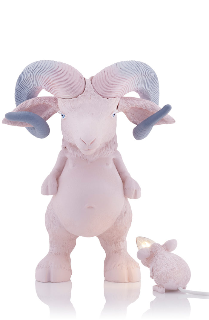 Ornamante | Irrealidad Animal Humanizada | Agapito